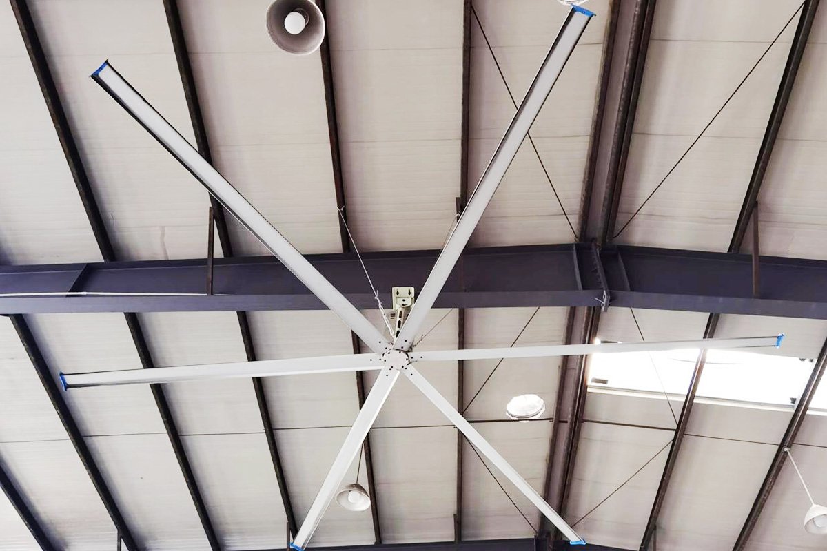 Overhead Large-Diameter Fan